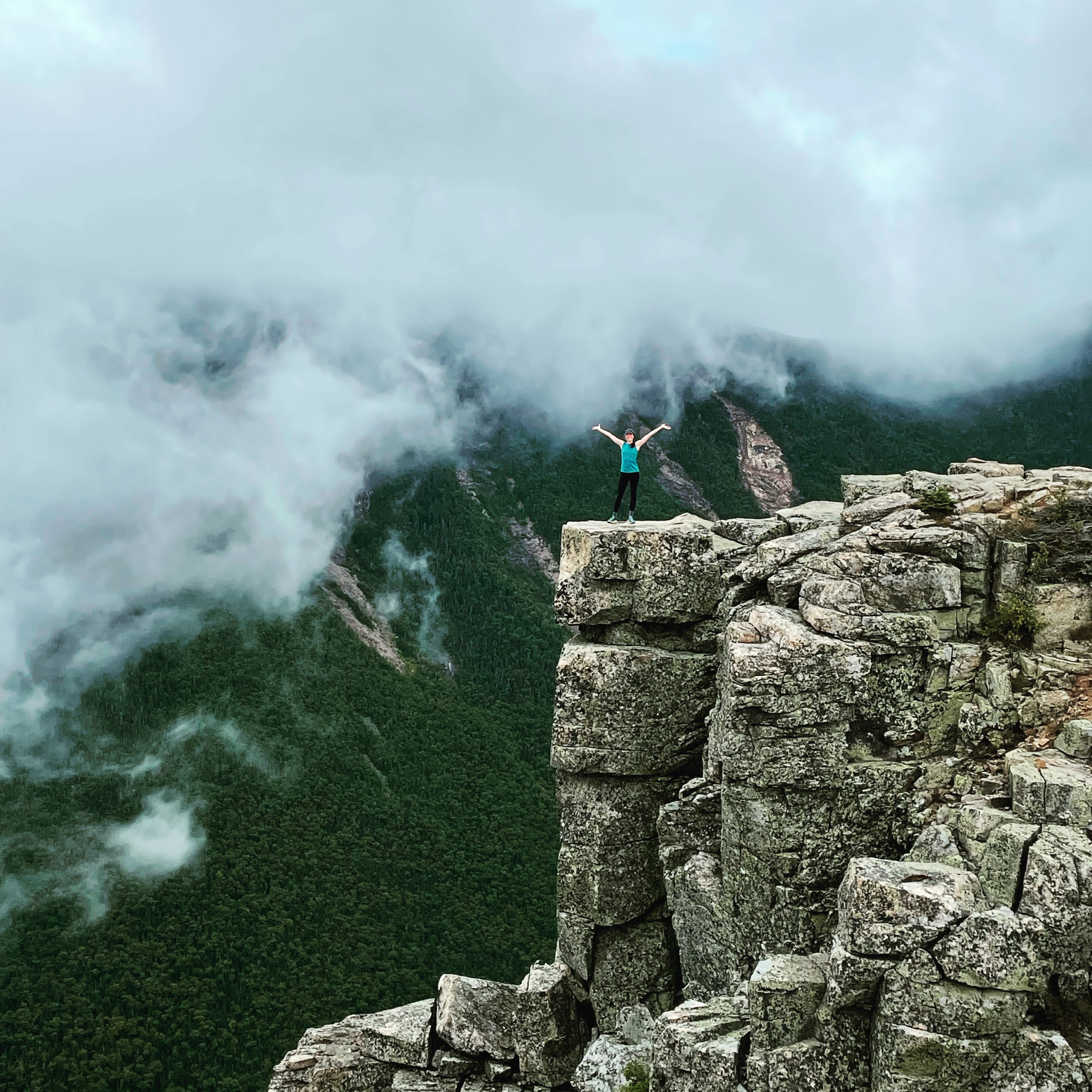 The Bonds | 4698 ft | NH - She Hikes Mountains